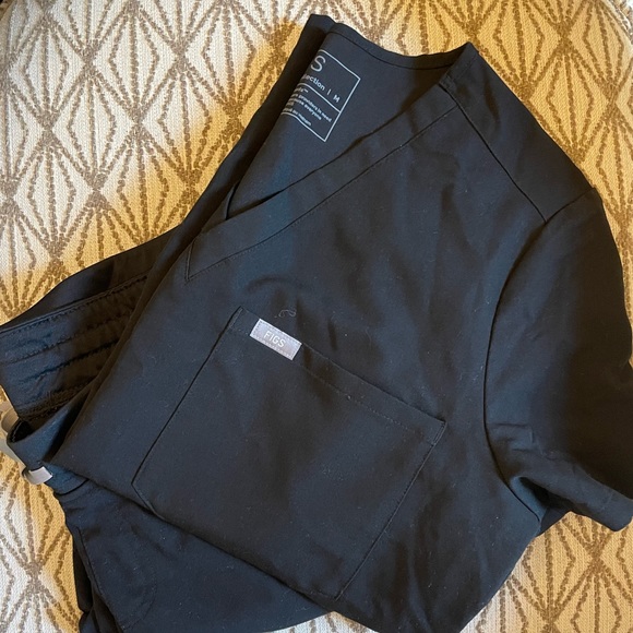 Figs | Tops | Set Of Figs Scrubs Size M Euc | Poshmark